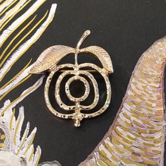 Sarah Coventry | Jewelry | Sarah Coventry Pin | Poshmark